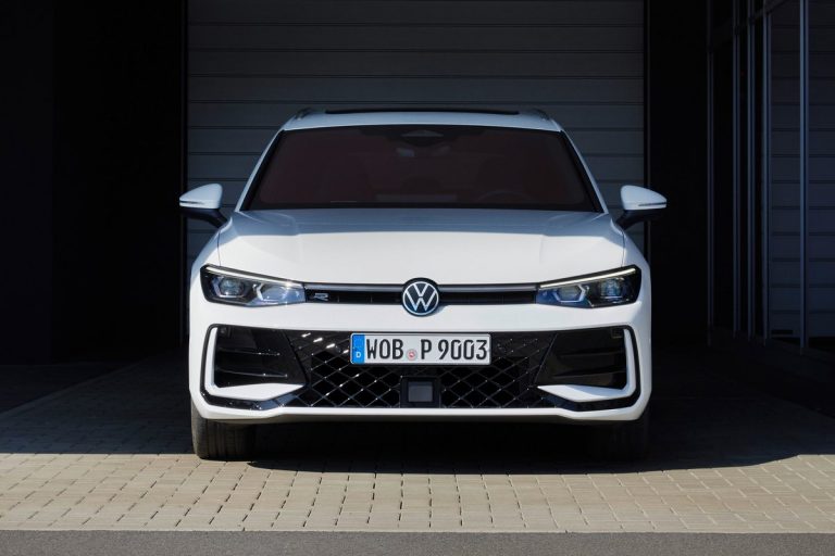 Volkswagen Passat Break neuvième génération pour l'année 2024 : Tableau ...
